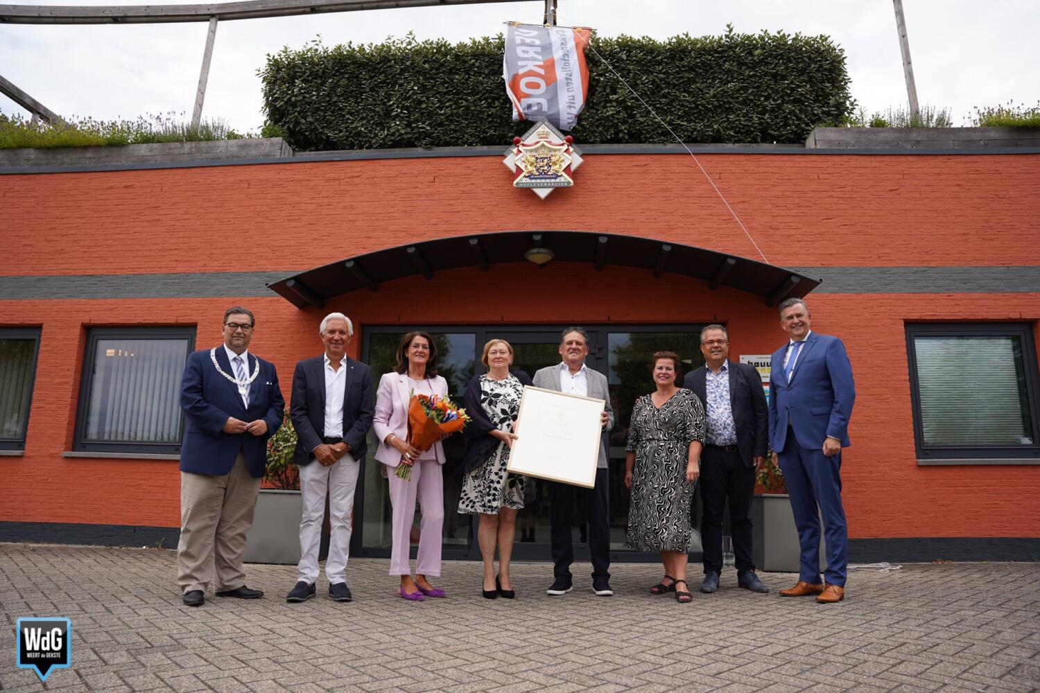 Koninklijk Wapen onthuld! - Verkoelen Dakspecialisten van Zuid Nederland Verkoelen ...